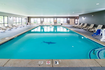 Hotel in Elmhurst Illinois | Clarion Inn Elmhurst Oakbrook